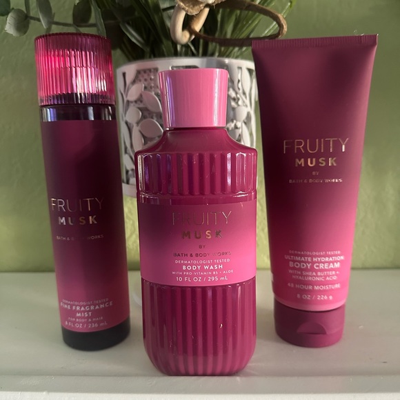 Bath & Body Works | Bath & Body | Bath Body Works Fruity Musk Set In ...